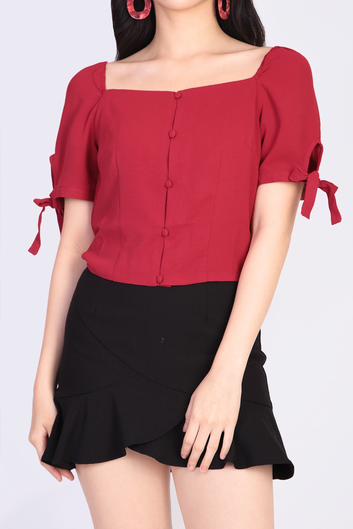 Reuben Button Puff Top in Red