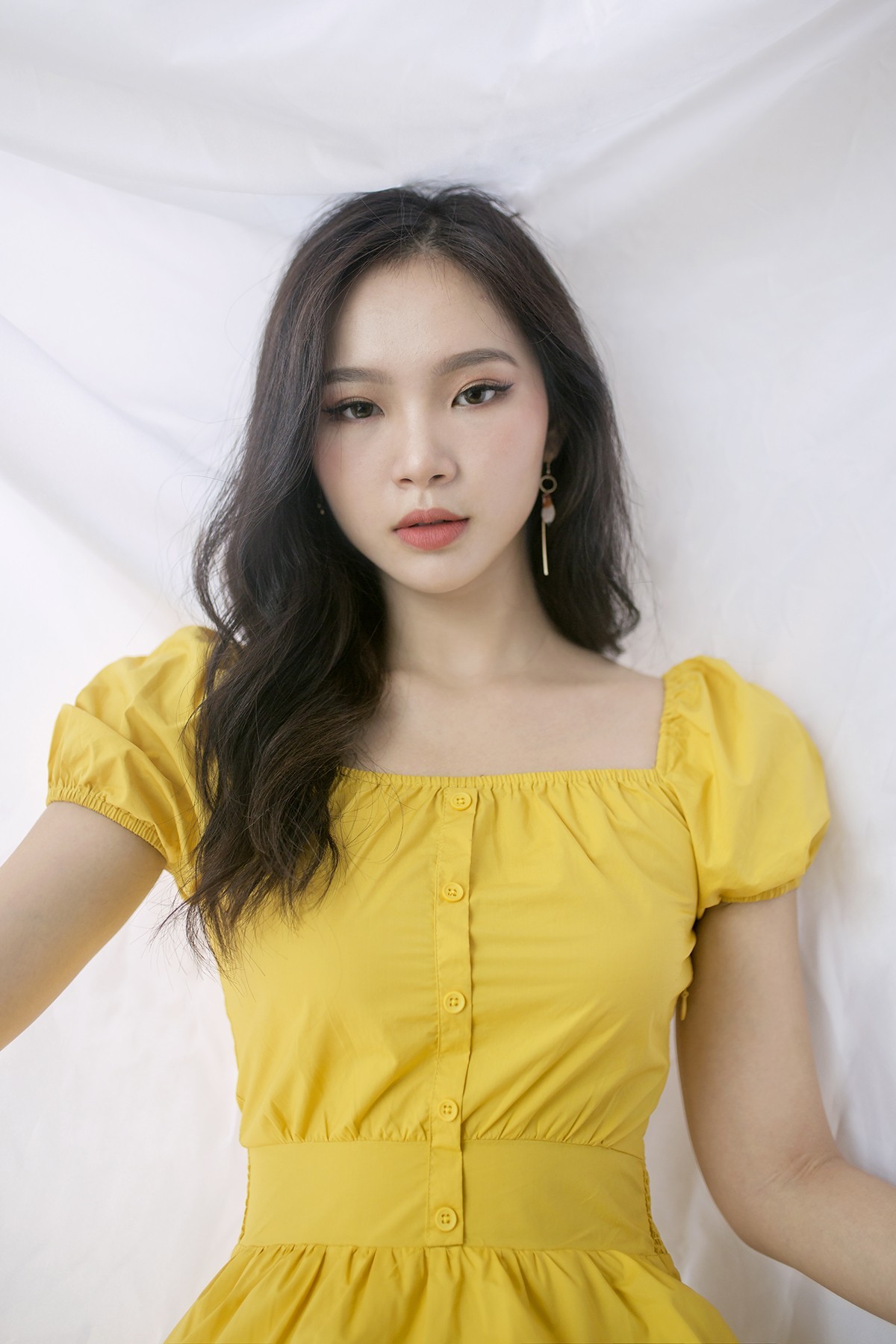 Amelyn Midi Dress in Yellow