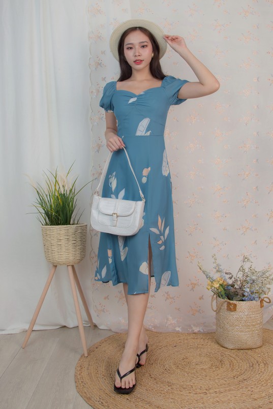 Gemira Floral Midi Dress in Blue