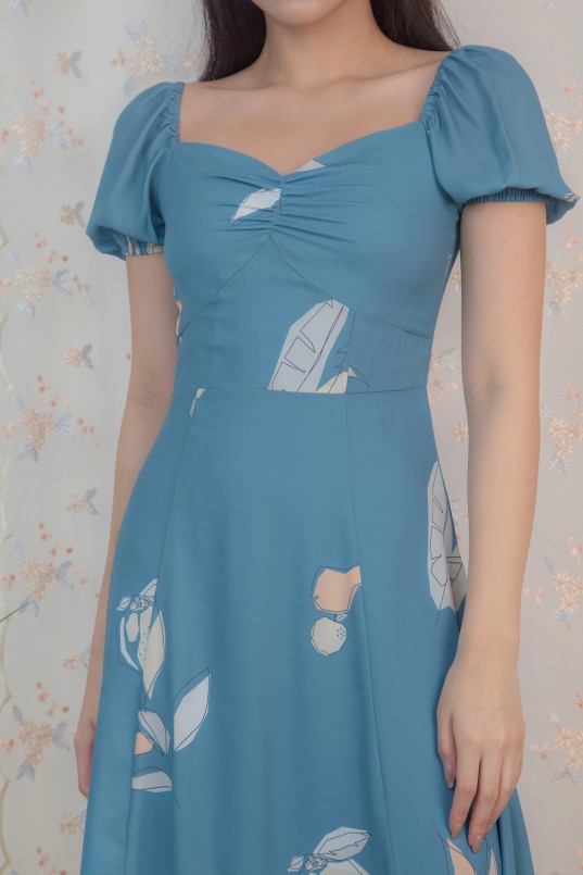 Gemira Floral Midi Dress in Blue