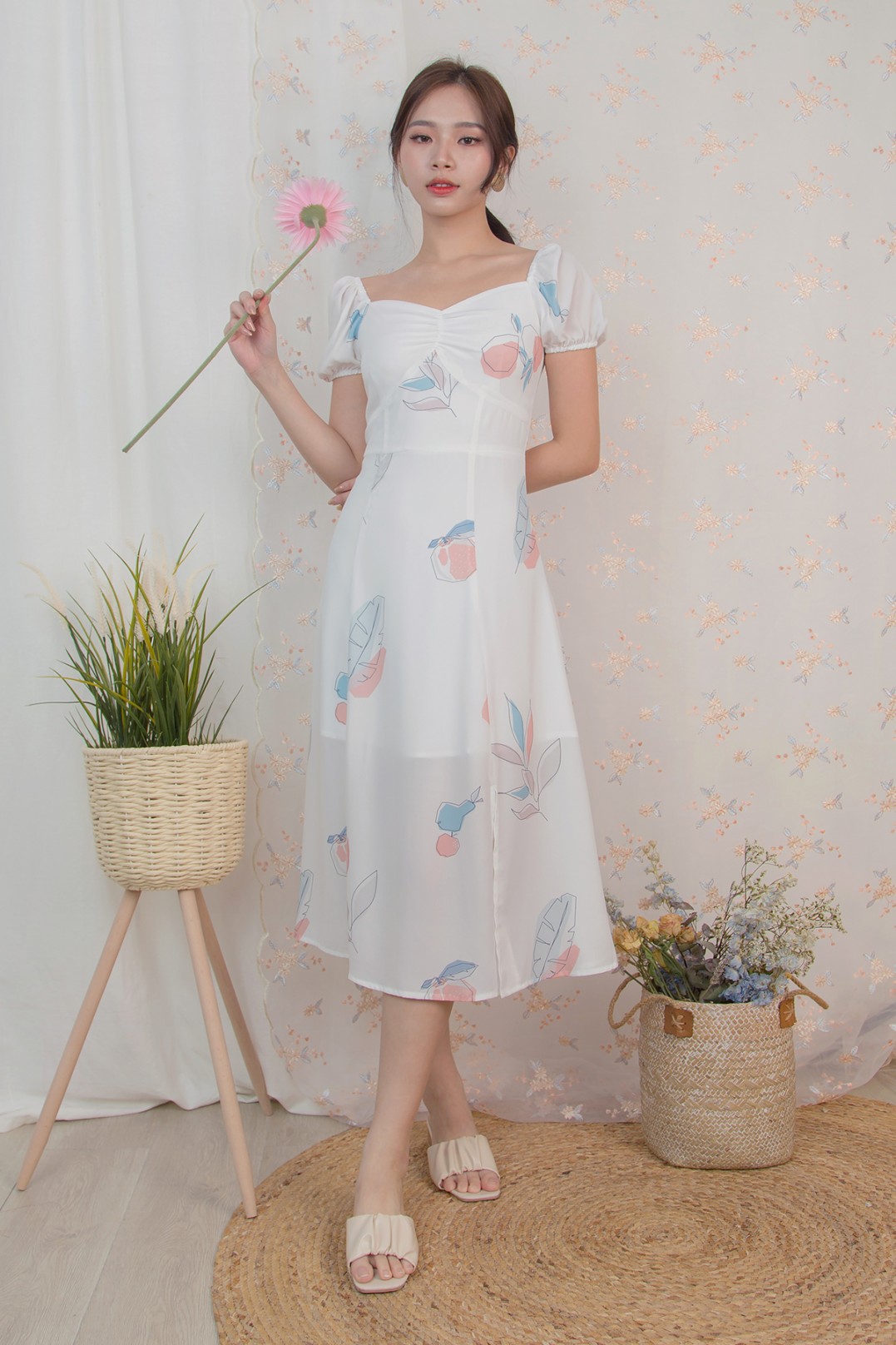 Gemira Floral Midi Dress in White - MGP