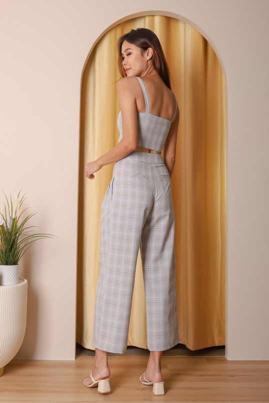 Colton Checkered Straight Leg Pants in Blue