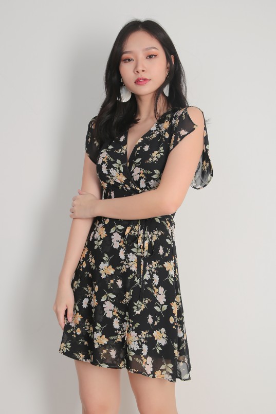 Madyn Floral Dress in Black (MY)