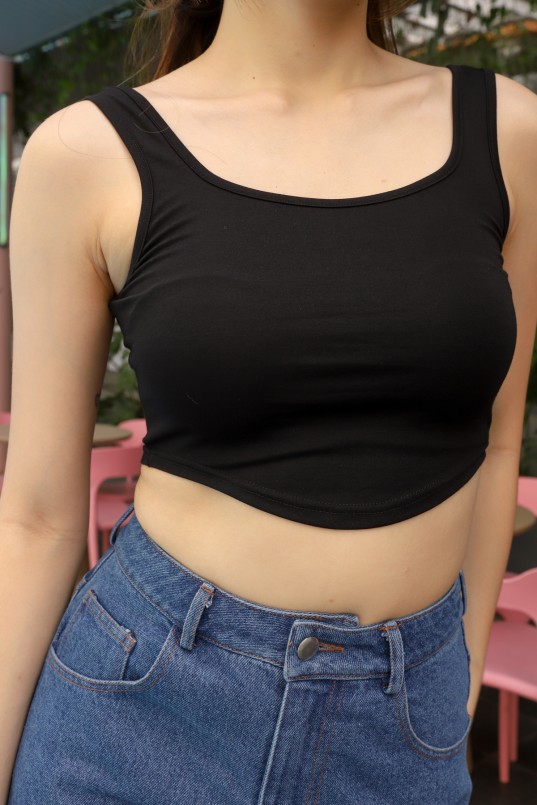 Alicia Basic Curve Tank Top in Black