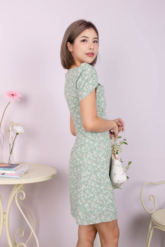 Kaylie Floral Sweetheart Dress in Sage