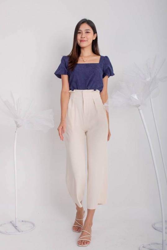 Darnie Square-Neck Puff Top in Navy