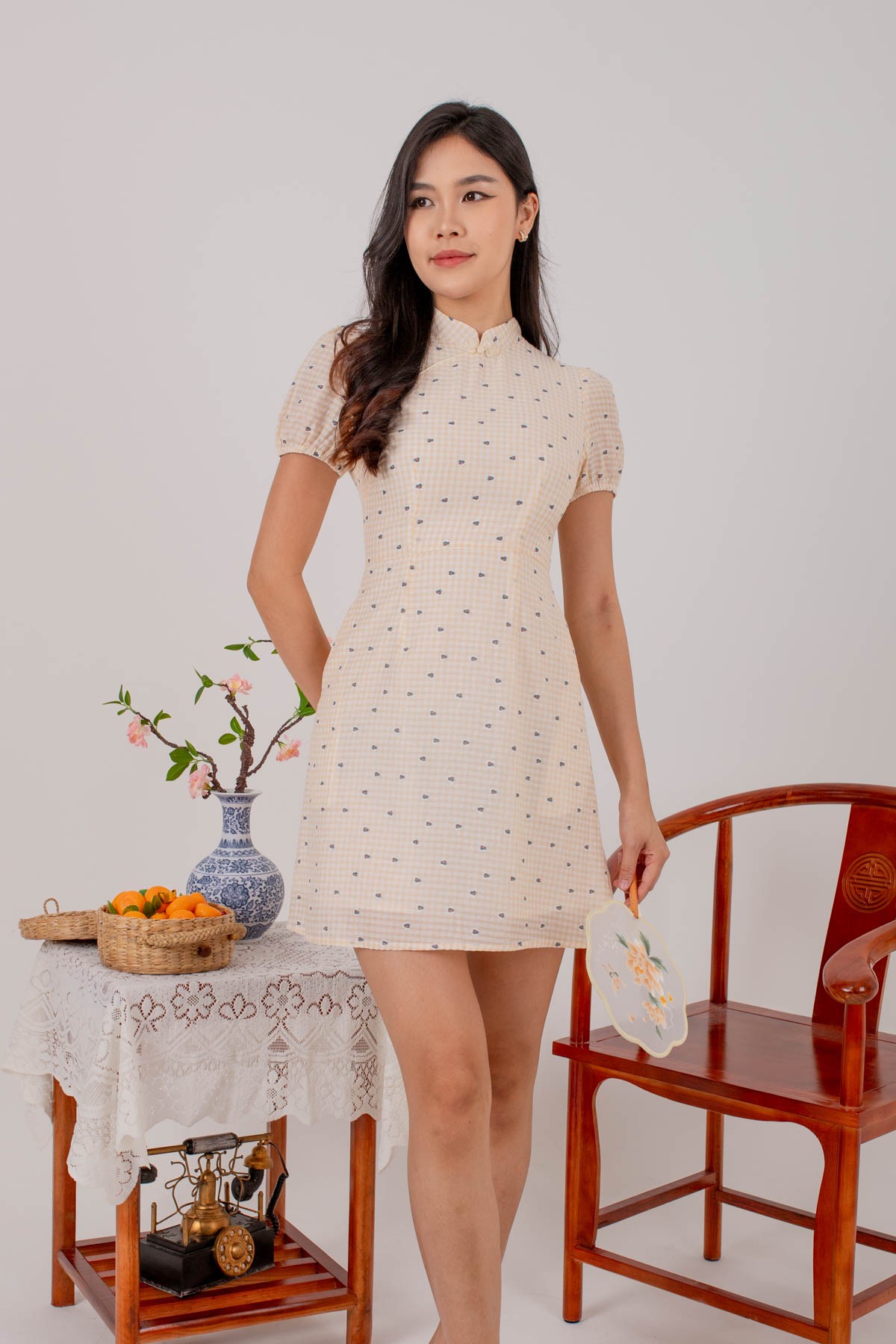 Minzy Gingham Floral Puff Cheongsam in Cream