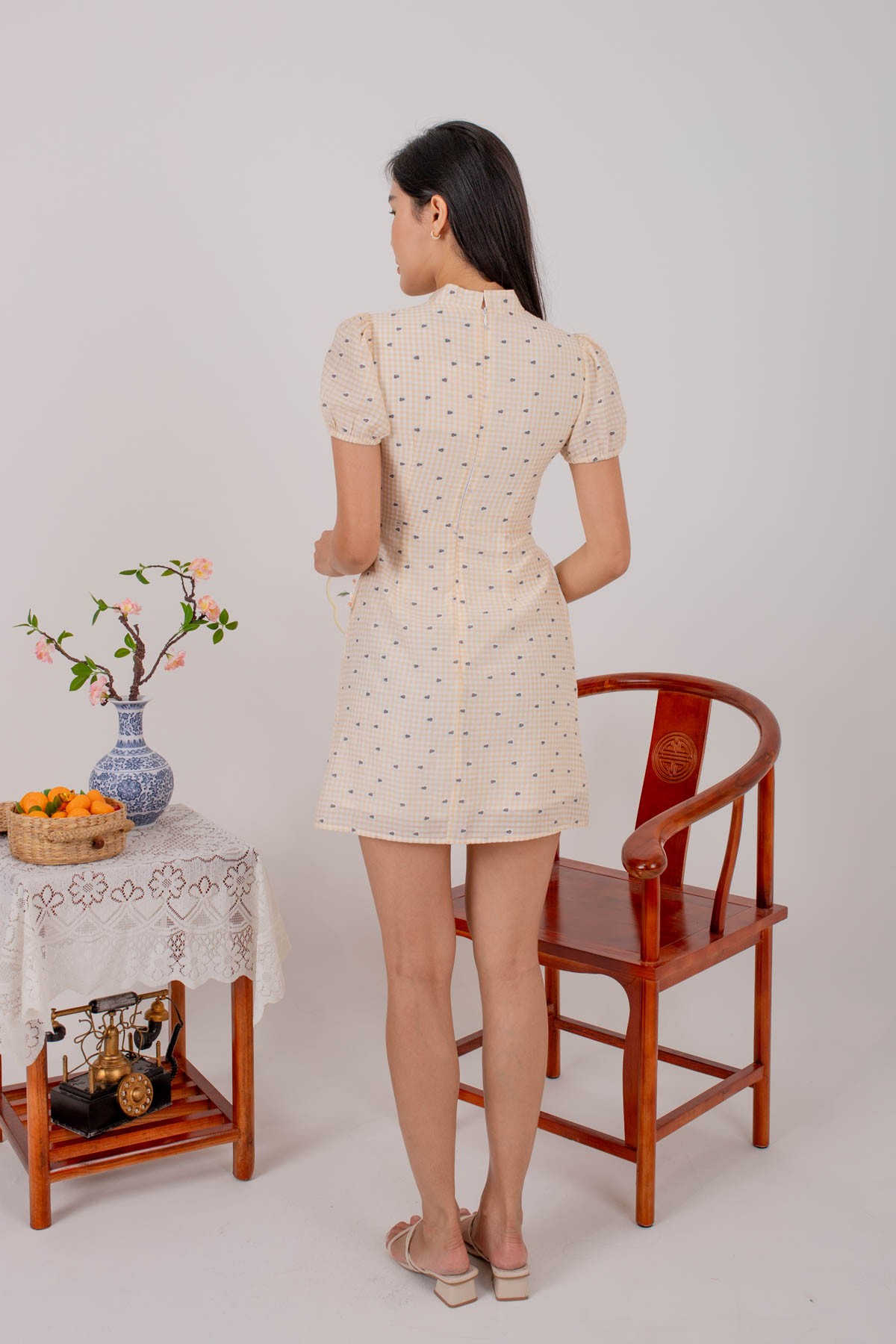 Minzy Gingham Floral Puff Cheongsam in Cream