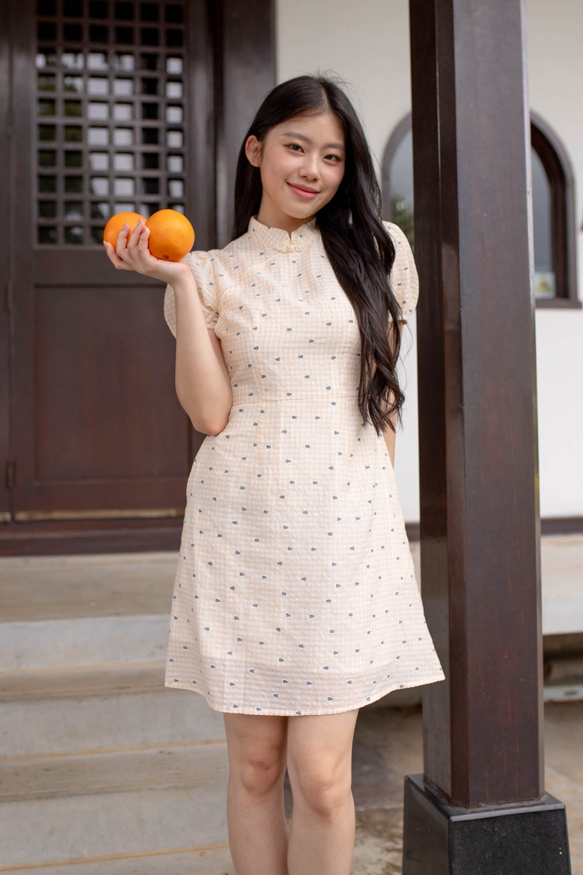 Minzy Gingham Floral Puff Cheongsam in Cream